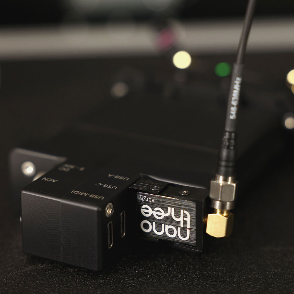 Manfrotto 154B Microphone / Antenna Bar - Everything Audio